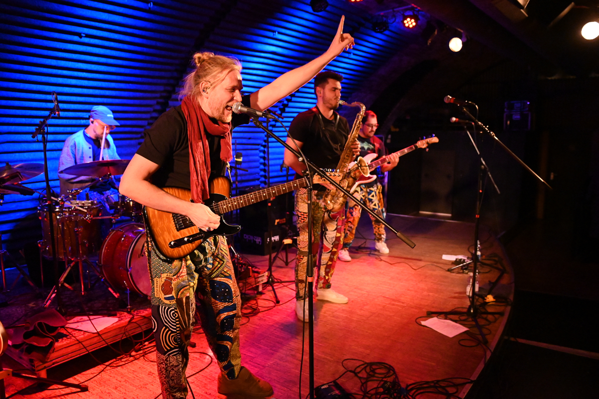 Viele Sprachen, eine Familie: Unojah bringen das Jazzhaus zum Tanzen | chilli:freiburg:stadtmagazin
